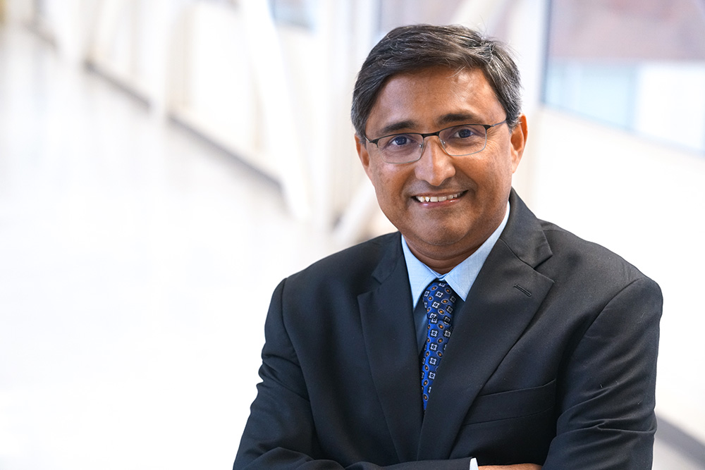 Moni Abraham Kuriakose MD, FDSRCS, FFDRCS, FRCS Ed, FRCS, BDS | Roswell ...